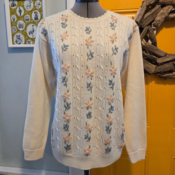 Alfred Dunner | Sweaters | Vintage Cottagecore Ivory Floral Fuzzy Cable ...